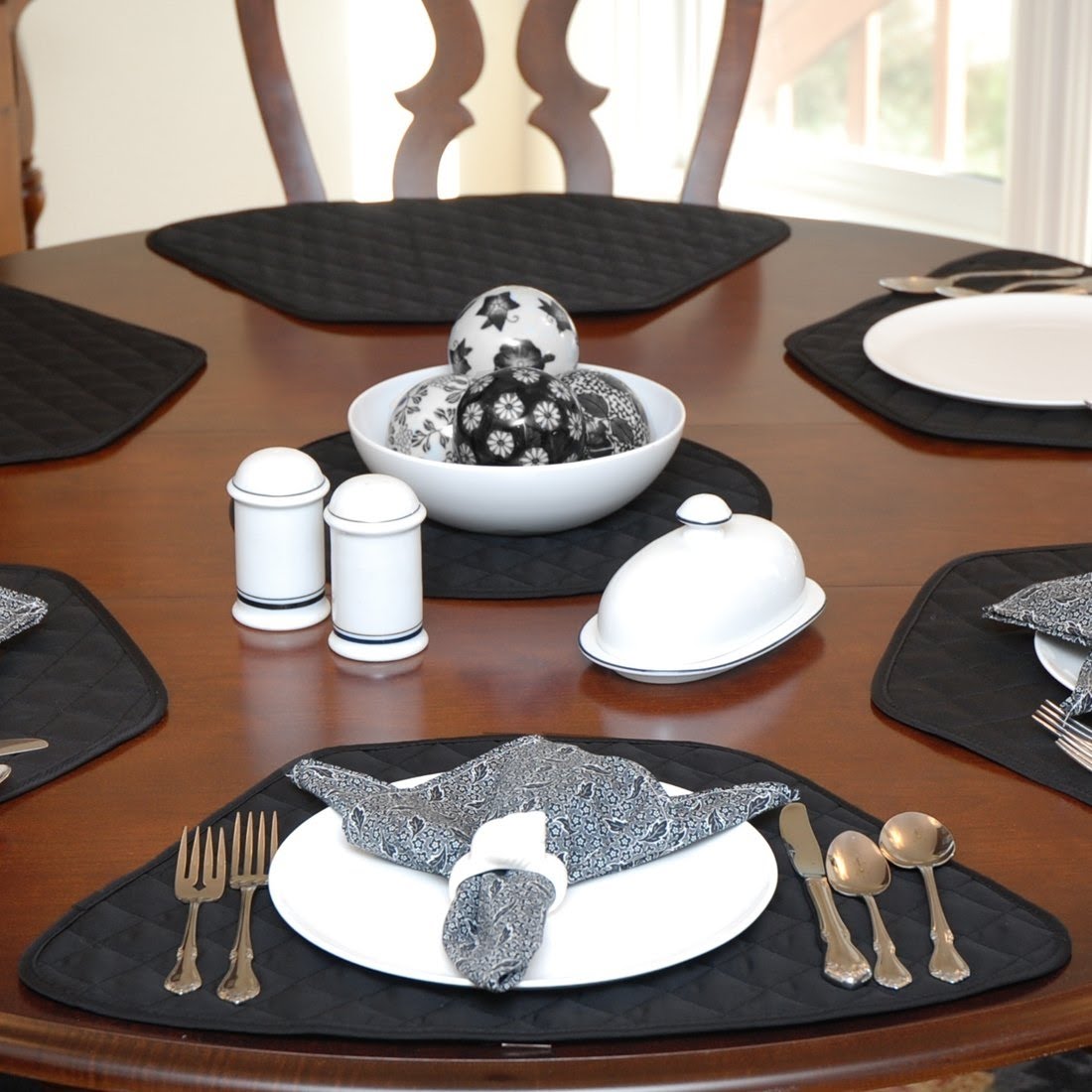 Staggering Photos Of Table Placemats For Round Tables Ideas Moralexa