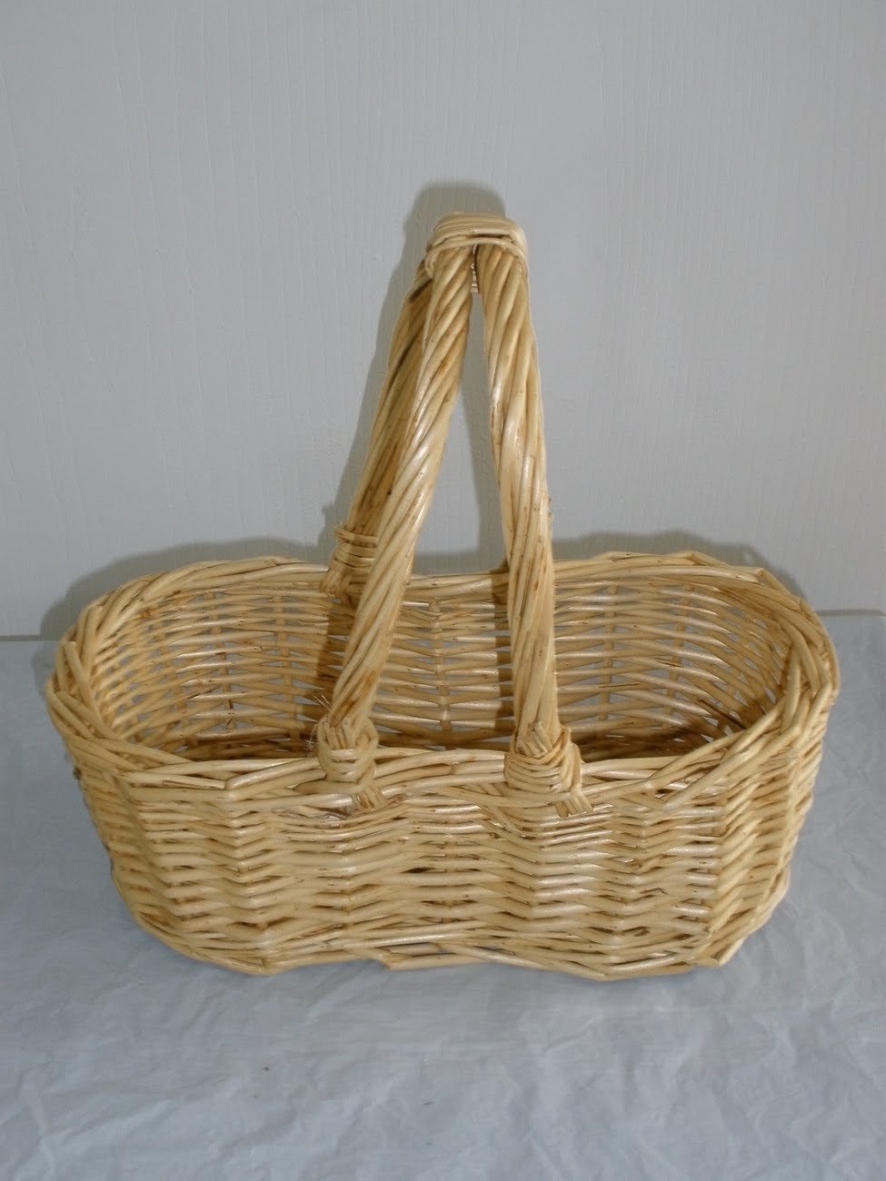Wicker Baskets With Handles - VisualHunt